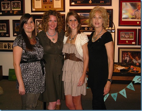 Alabama Bloggers: Lisa Leonard Event, and Why Meet in Person?